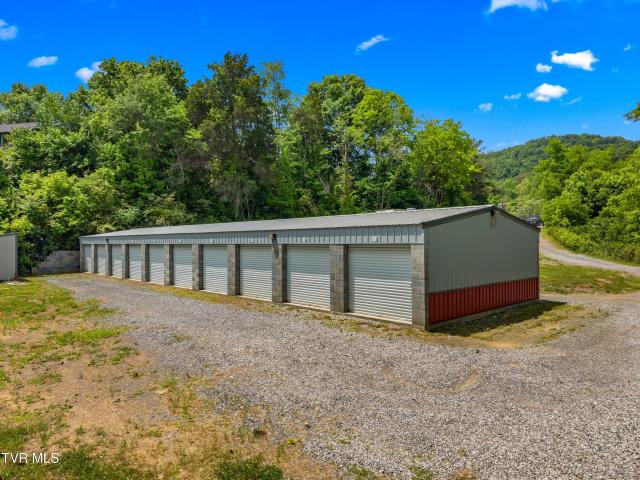 7421 Highway 11 W