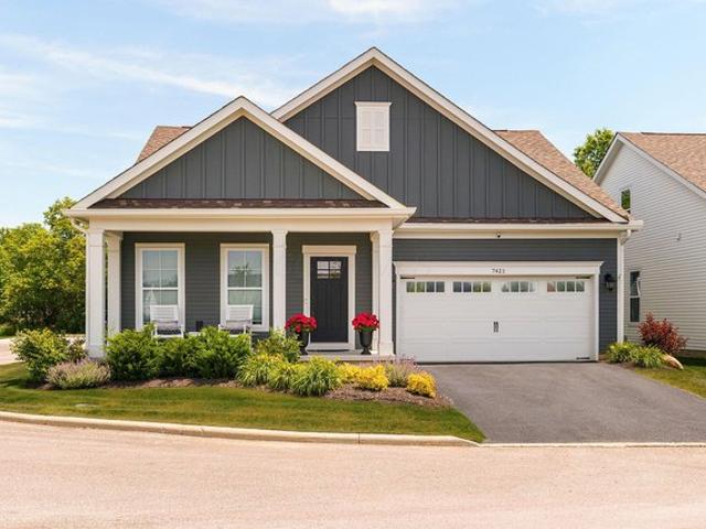 7421 Phoebe Ln, Powell, OH 43065