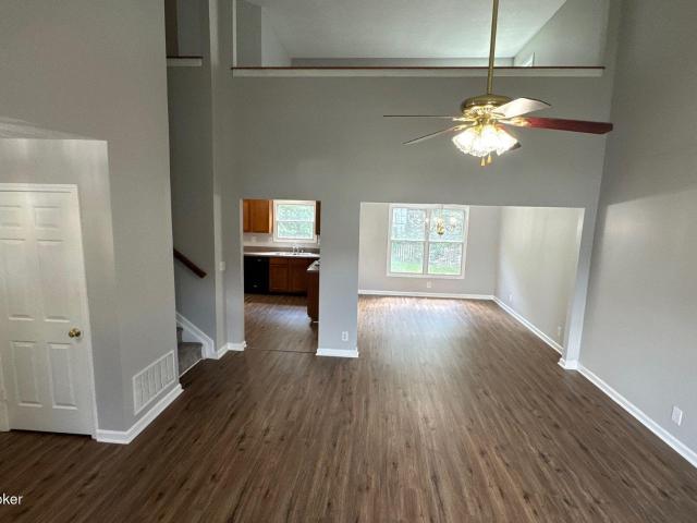 7421 Spring Run Dr