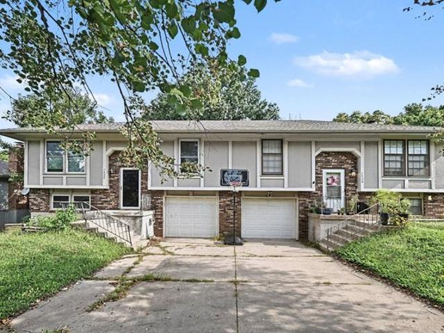 7422 NW 82nd St, Kansas City, MO 64152
