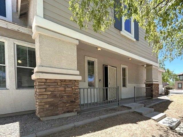 7422 S 40th Ln, Phoenix, AZ 85041