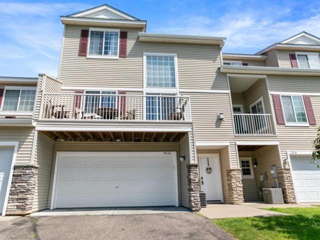 7422 Timber Crest Dr S, Cottage Grove, MN 55016