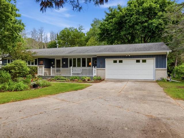 7423 Maple Ln, Two Rivers, WI 54241