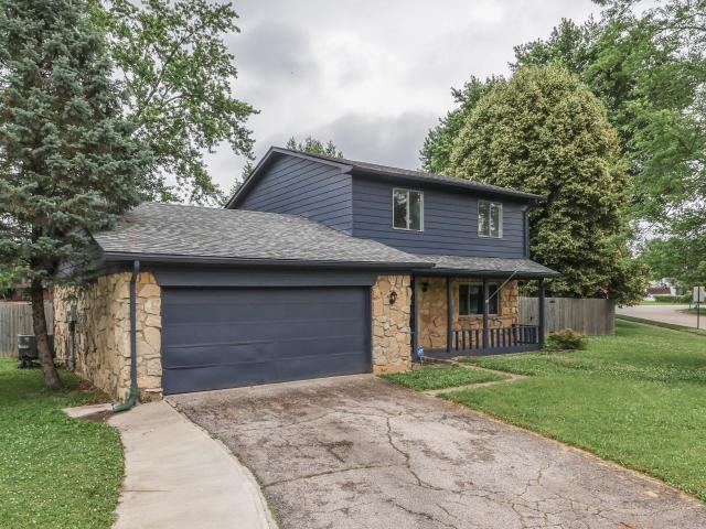 7423 Snowflake Drive