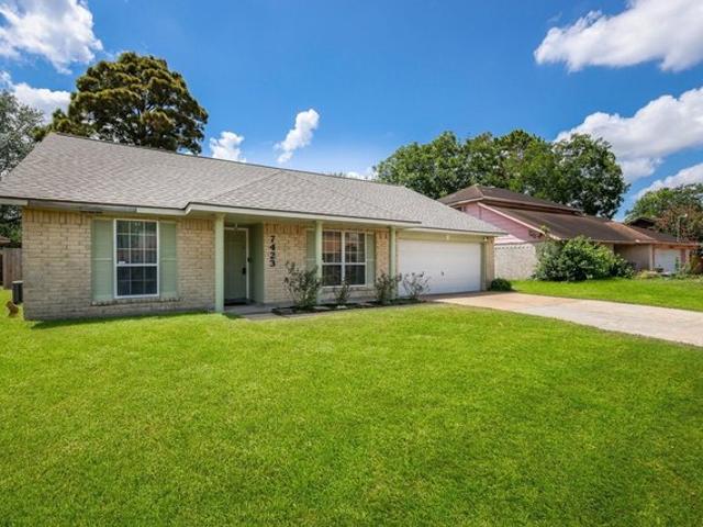 7423 Towerview Ln, Houston, TX 77489