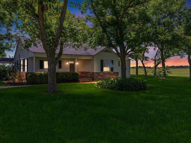 742 County Road 107, Boling, TX 77420