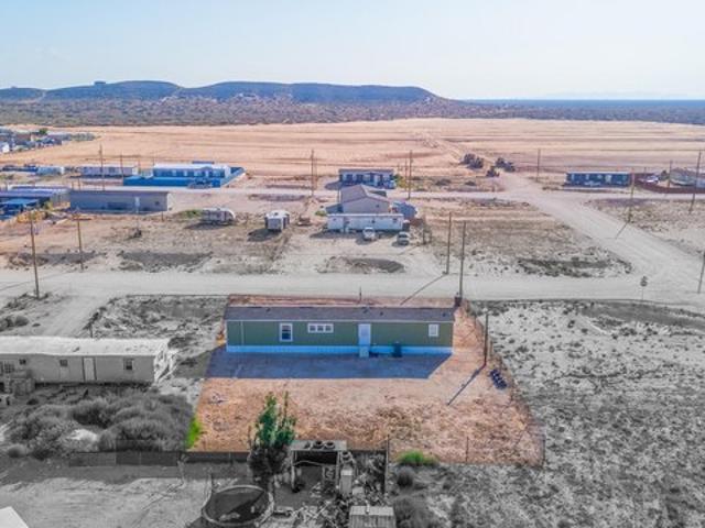 742 Canfield Dr, Horizon City, TX 79928