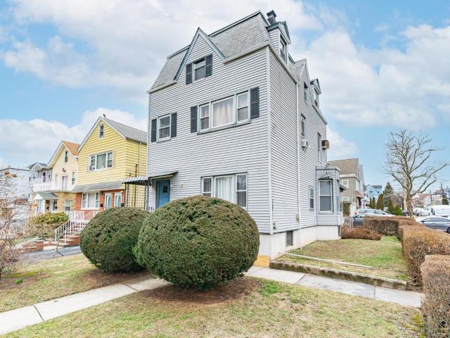 742 Avenue A