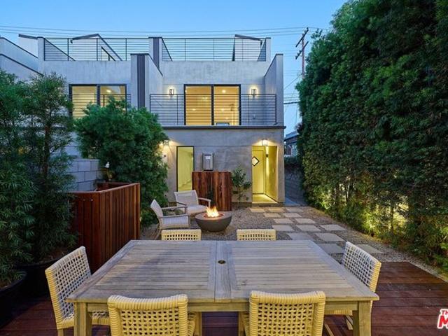 742 Brooks Ave, Los Angeles, CA 90291
