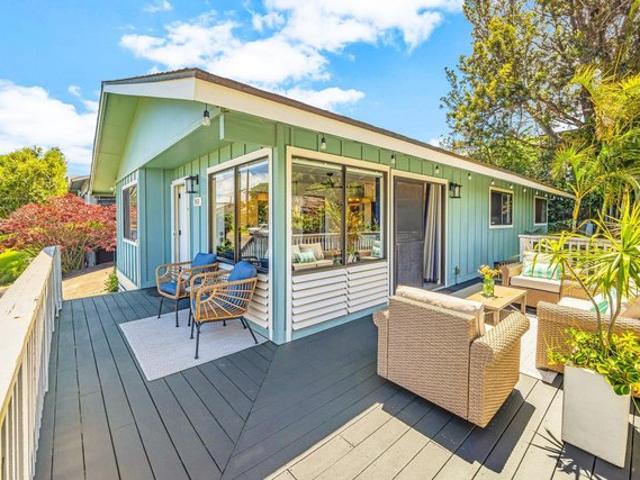 742 Kekona Pl, Makawao, HI 96768