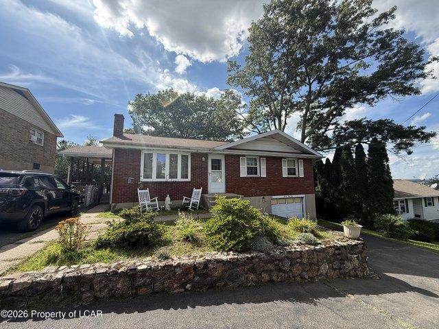 742 Hayes St, Hazleton, PA 18201