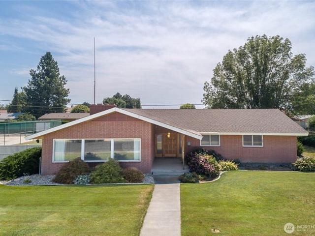 742 I St SW, Quincy, WA 98848