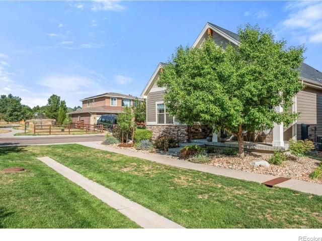 742 Meadowlark Lane