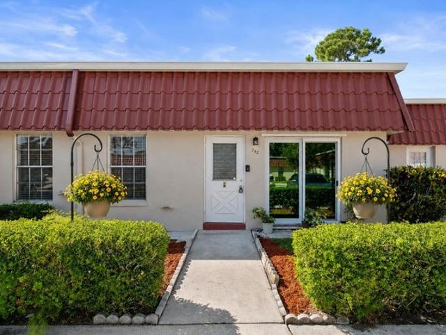 742 Nantucket Cir, Lake Worth, FL 33467