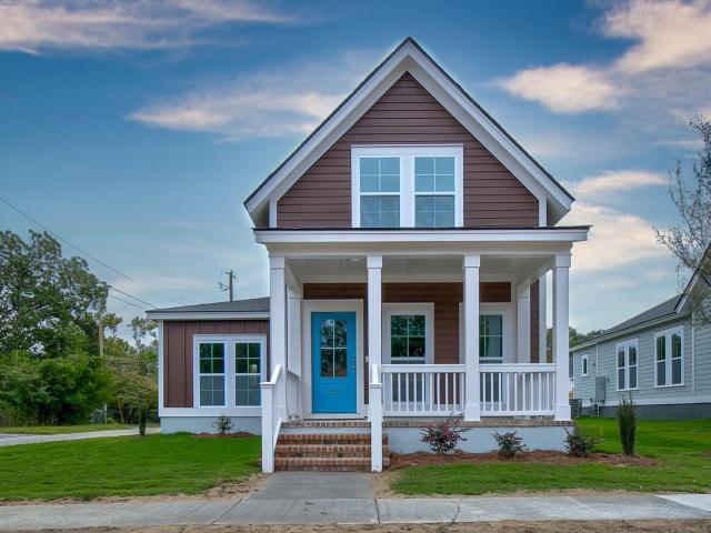 742 Poplar Street