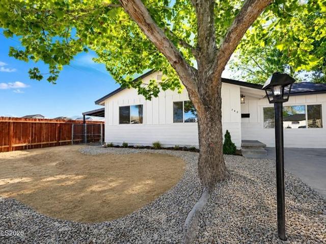 742 Ruth St, Carson City, NV 89701