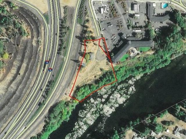 742 W Corey Ct, Roseburg, OR 97470