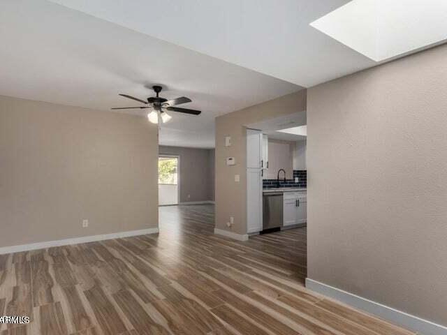 742 W Duke Drive
