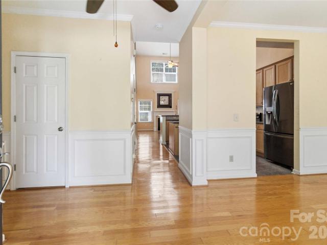 742 Winding Way