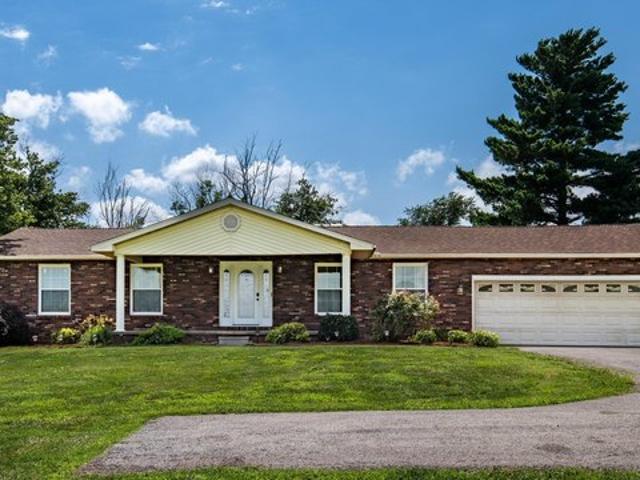 7435 Koester Rd, Marion, IL 62959