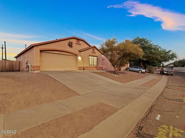 7437 S Brackenbury Dr, Tucson, AZ 85746