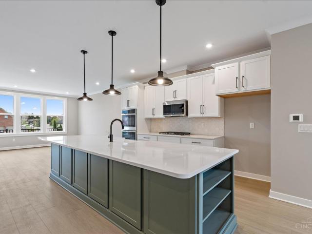 7438 Wetherington Lane