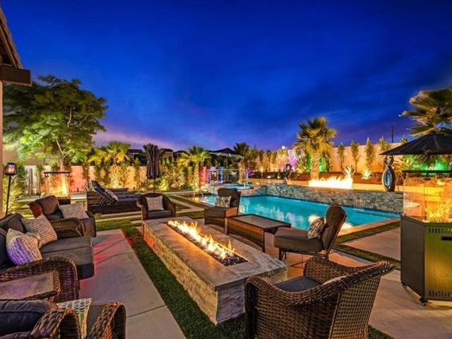 74397 Zeppelin Dr, Palm Desert, CA 92211