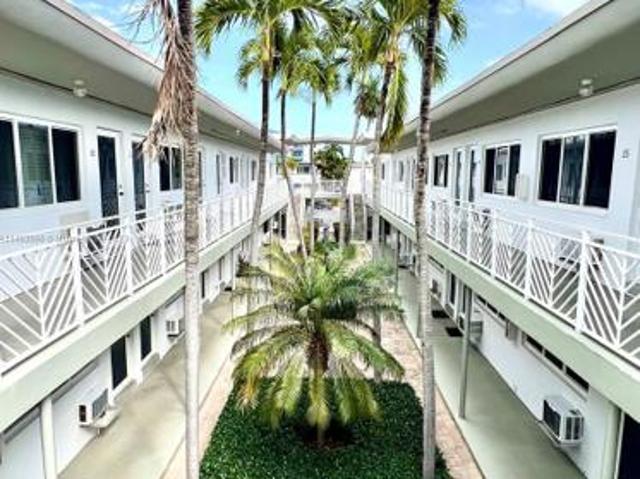 7430 Byron Ave #15A, Miami Beach, FL 33141