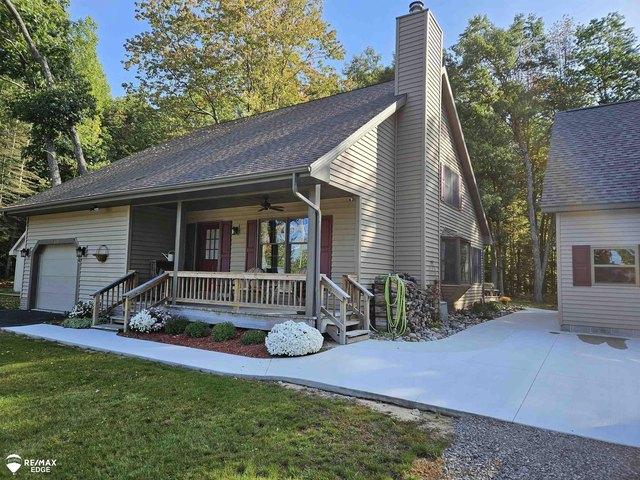 7430 E Cedar Lake Dr, Greenbush, MI 48738