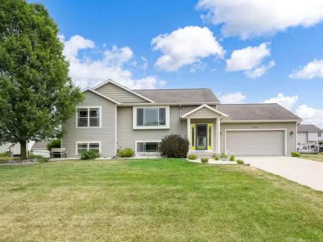 7430 KATIE LN, HUDSONVILLE, MI 49426 Single Family Residence F.
