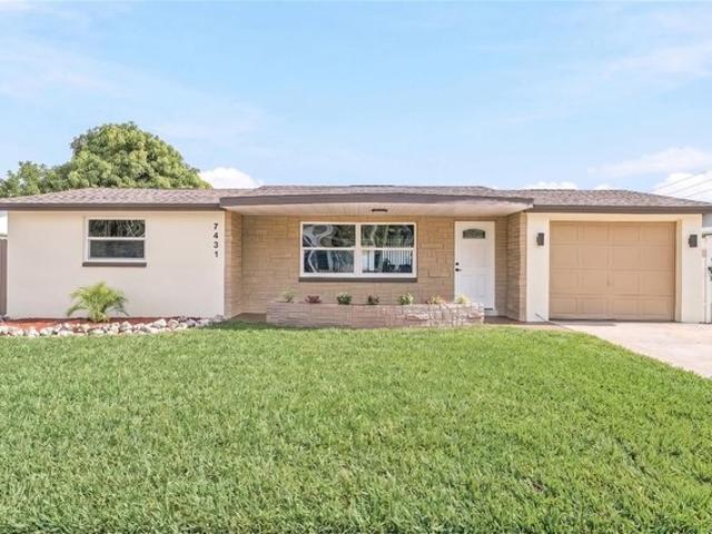 7431 Abalone Dr, Port Richey, FL 34668