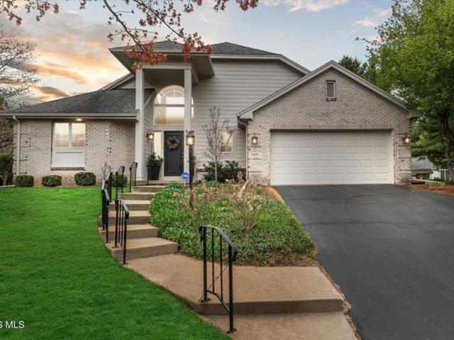 7431 Country Commons Ln, Sylvania, OH 43560
