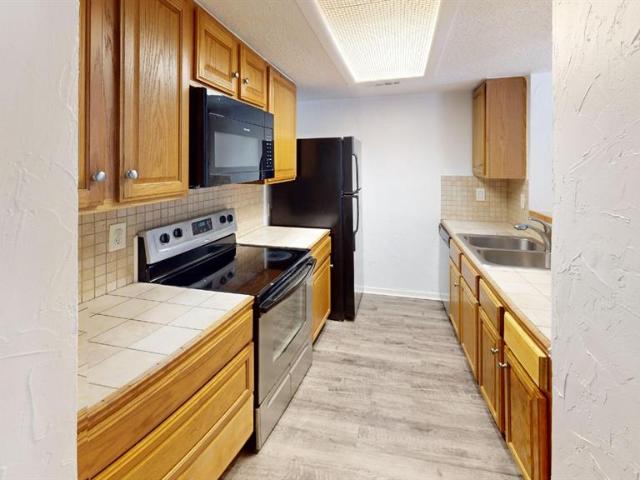 7431 Holly Hill Drive # 102