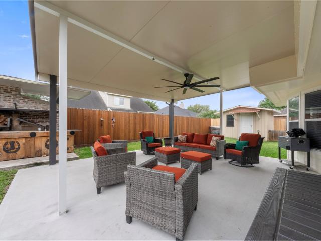 7431 Hollow Cove Court