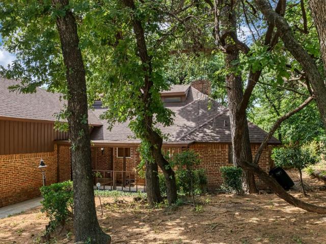 7432 Brentwood Stair Road