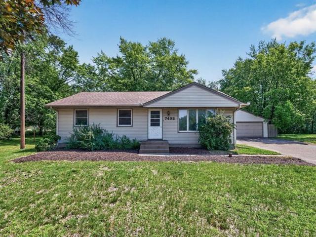 7432 Idaho Ave N, Brooklyn Park, MN 55428