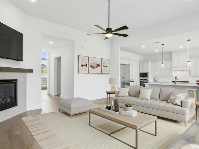 7432 Wayward Wind Way