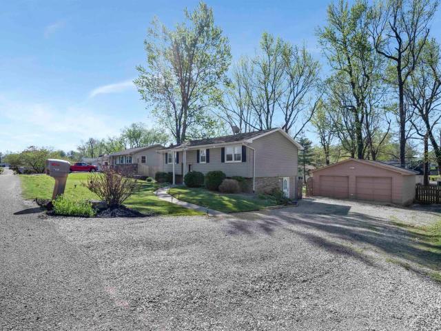 7433 Acorn Drive