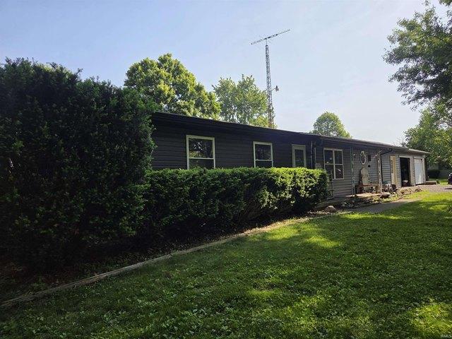 7433 E 325 Rd, Bringhurst, IN 46913