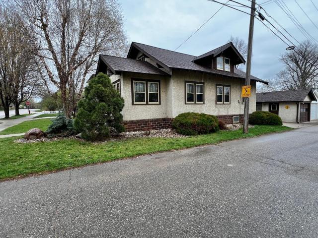 743 3rd Street