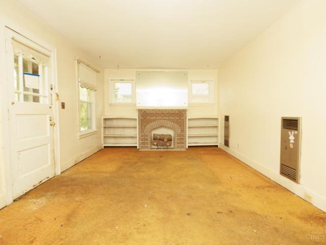 743 Clanora Drive