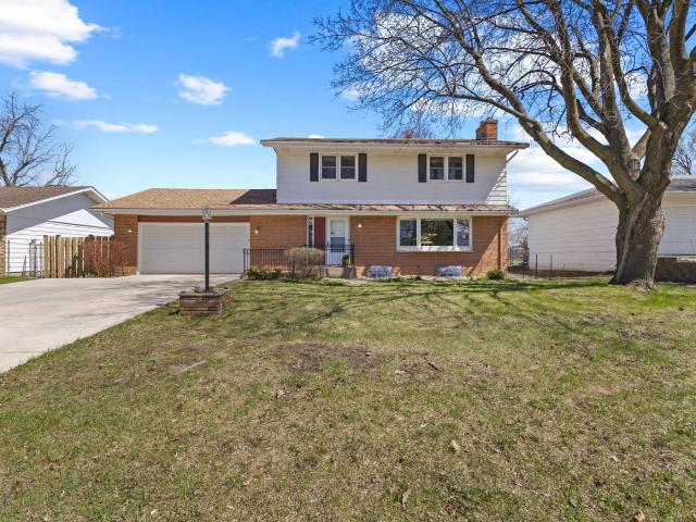 743 Mccallum Dr, New Brighton, MN 55112 | MLS #7059 | Compass
