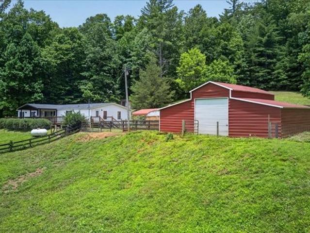743 Sam Hill Rd, Ellijay, GA 30540