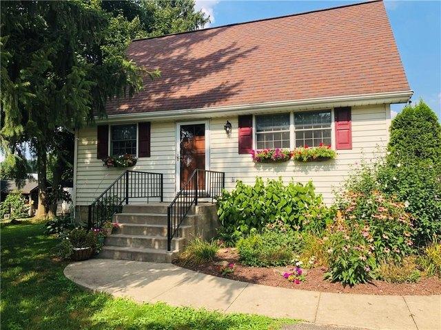 743 Spring St, Harmony, PA 16037