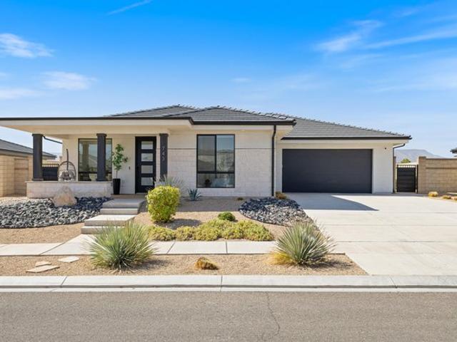 743 W Rust Bluff Dr, Saint George, UT 84790