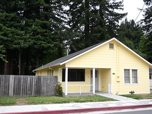 743 Williams St, Scotia, CA 95565