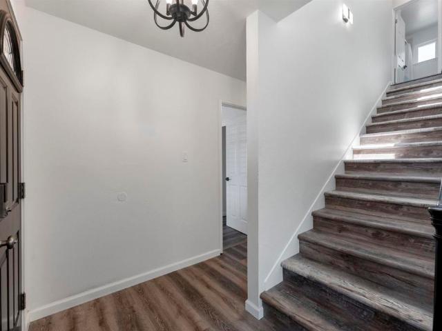 743 Ventura Dr