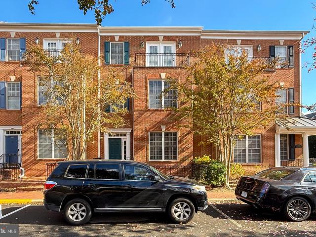 743 Vestal St, Woodbridge, VA 22191 | Compass