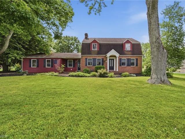 7445 Market Ave N, North Canton, OH 44721
