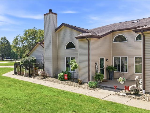 7445 E Huntington Drive #2